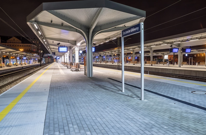 Szczecin Railway Station | Luxiona